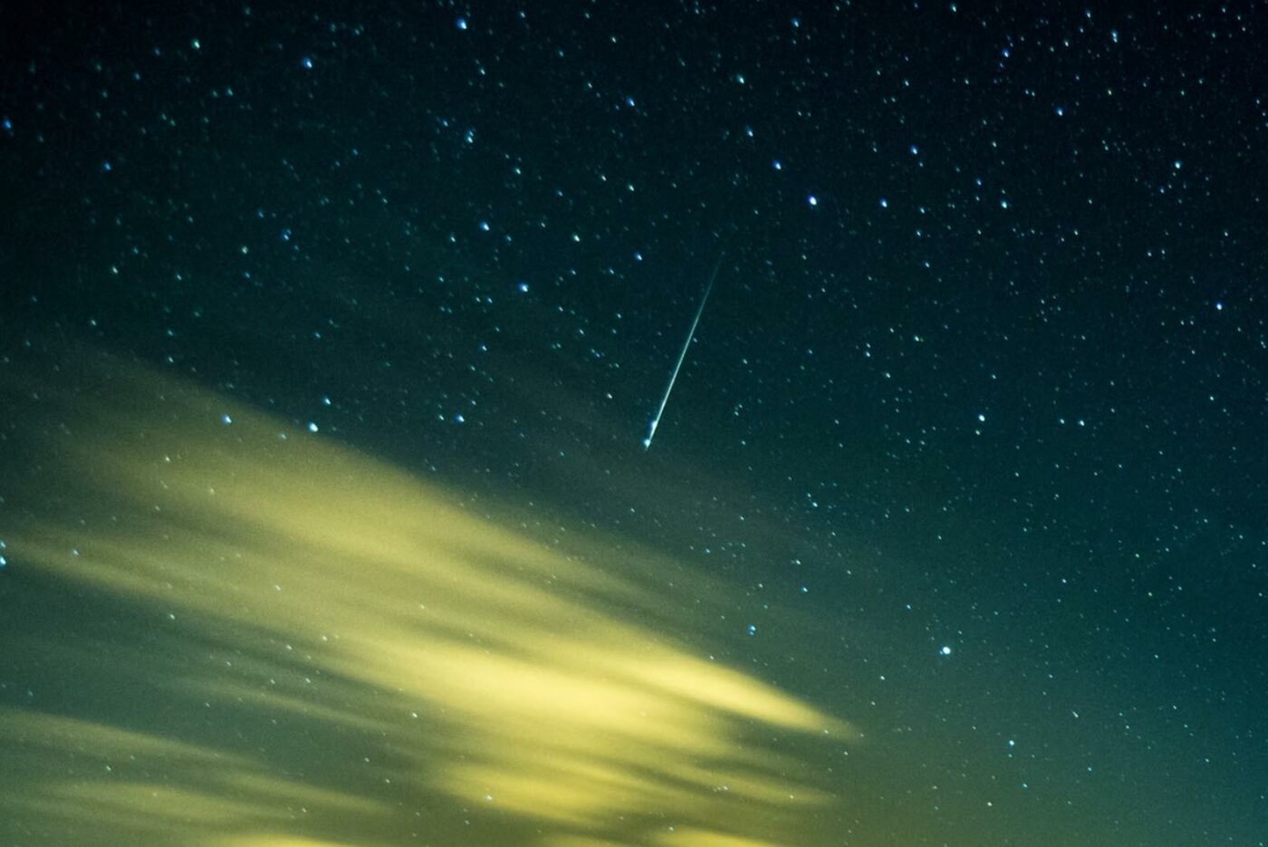 Unusual Sounds Produced by Bright Meteors Point to an Odd Acoustic ...