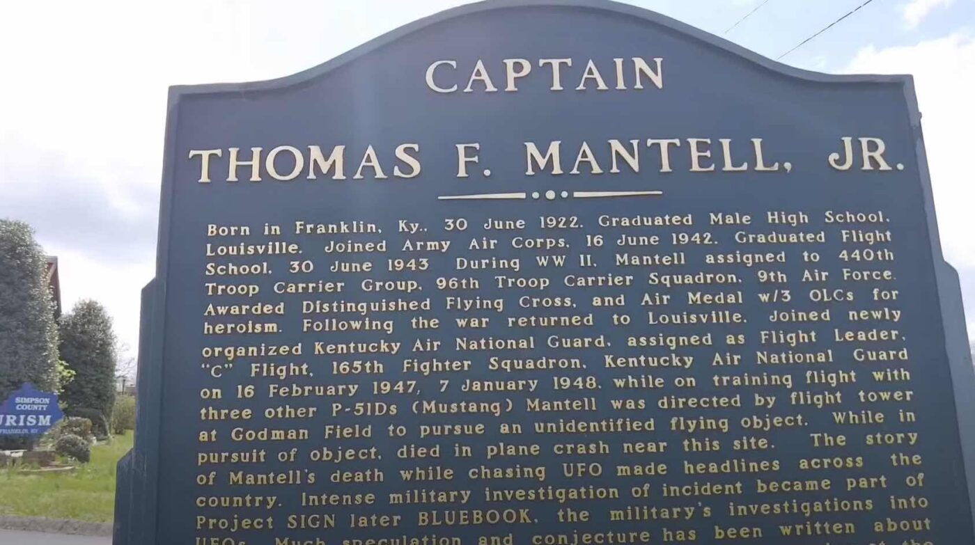 What Was Pilot Thomas Mantell Chasing When His Plane Crashed in 1948 ...
